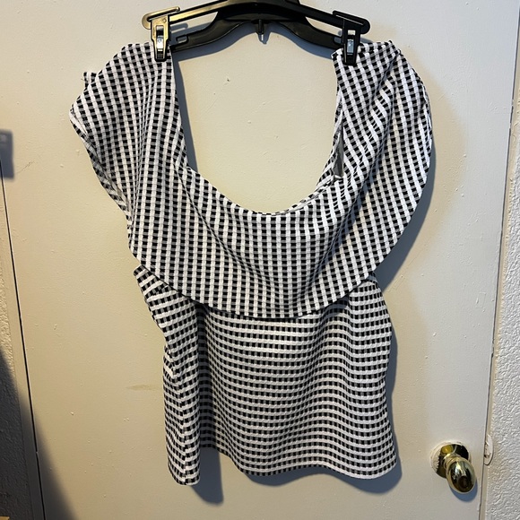 BOLD elements | Pants & Jumpsuits | Bundle Pant And Top Black And White ...